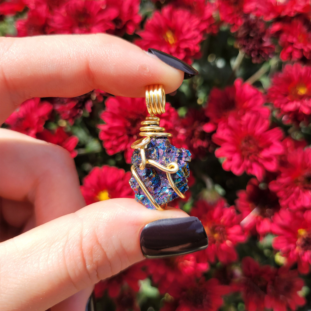 Peacock Ore - Crystal Vaults