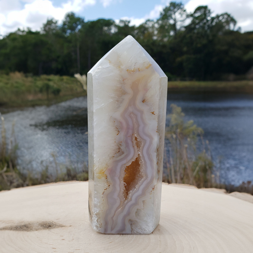 Agate Druzy Point - Crystal Vaults