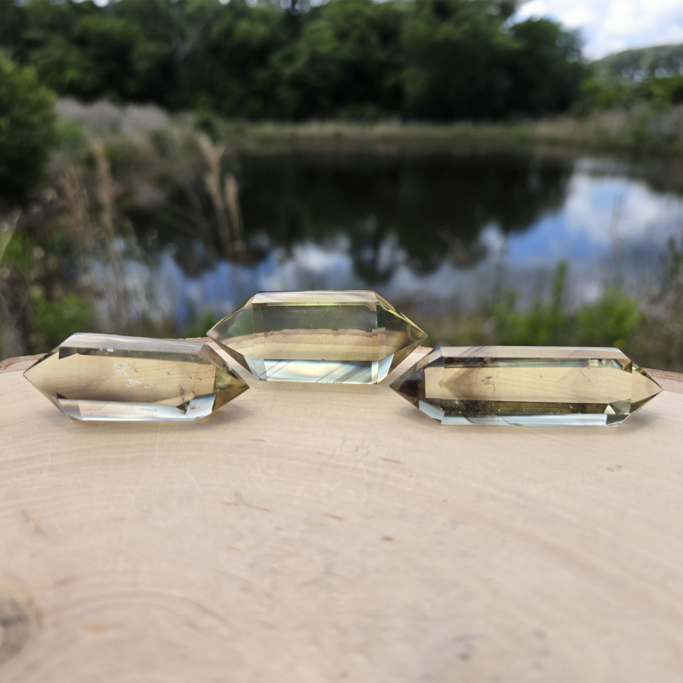 How Do I Use a Double Terminated Crystal? - Crystal Vaults