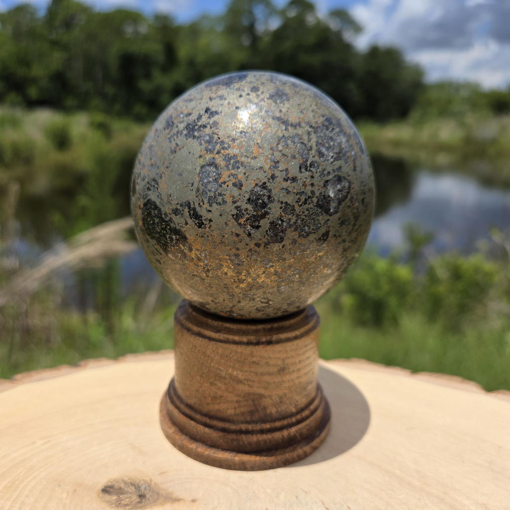 Lucky Money Attraction Sphere Kit - Crystal Vaults