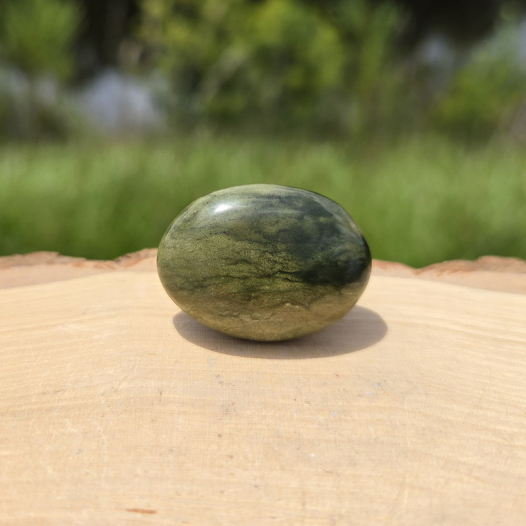 Green Crystals Explained - Crystal Vaults